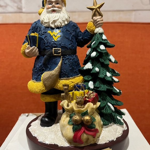 The Memory Company | Holiday | Wvu Festive Santa Figurine With Tree And ...